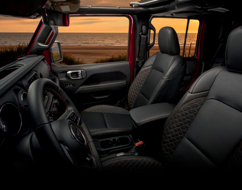 2022 Jeep® Gladiator Interior - Truck Interior Features