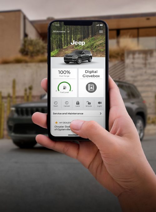 2022 Jeep® Grand Cherokee Technology - Uconnect & Apple CarPlay