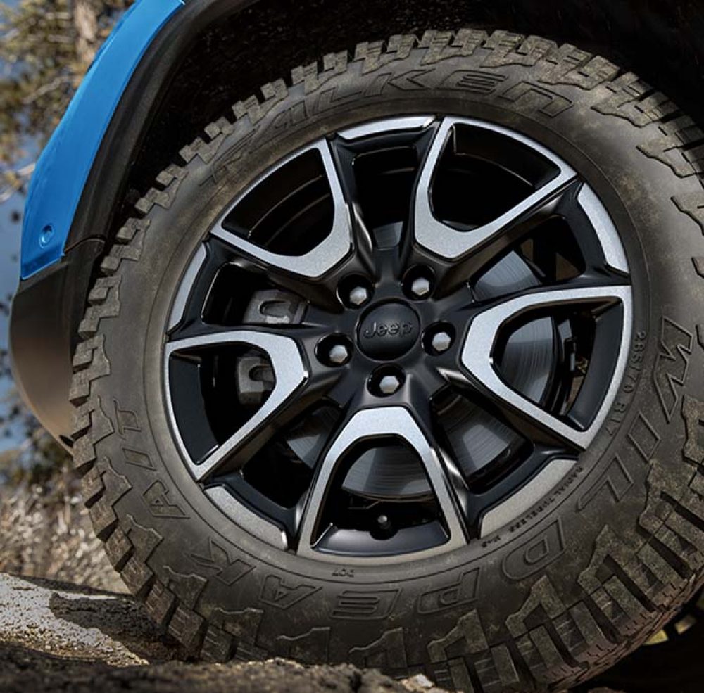 2025 Jeep® Compass - Exciting Exterior Colors & Accents