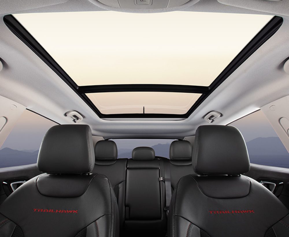 2025 Jeep® Compass Gallery - Interior & Exterior Photos